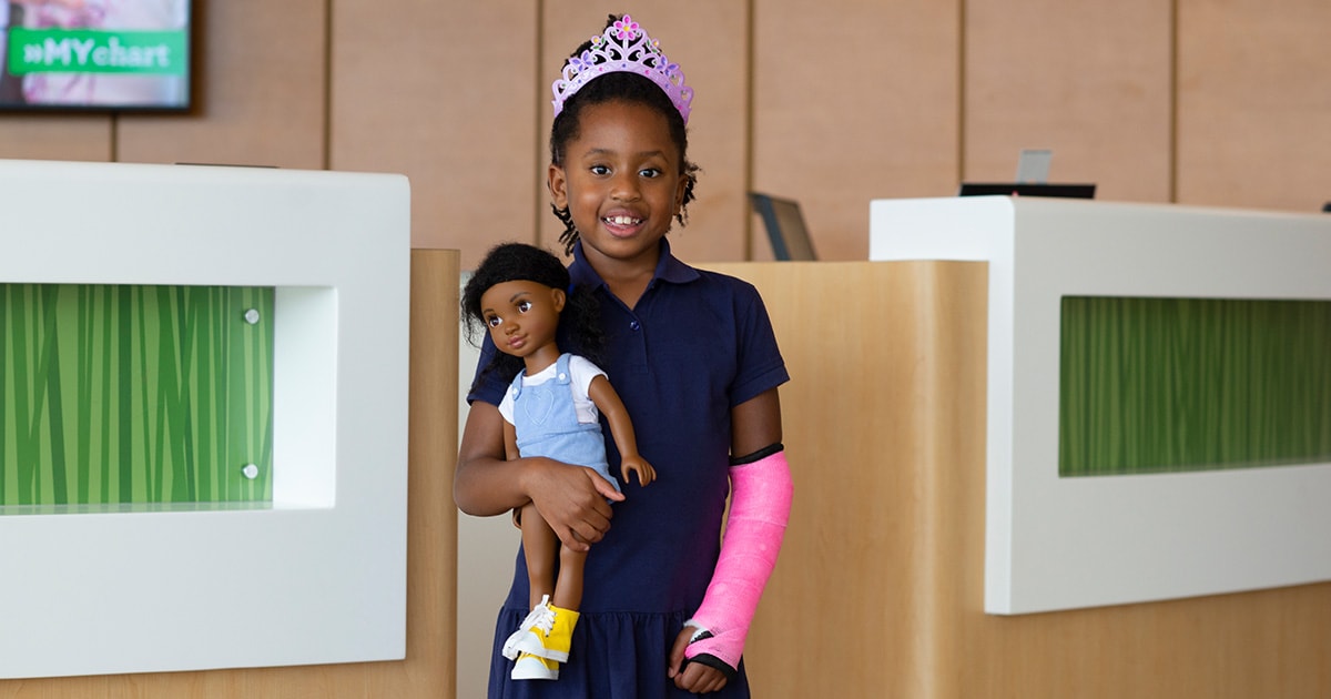 3 Signs Your Child May Have Broken a Bone | Children's Healthcare of ...